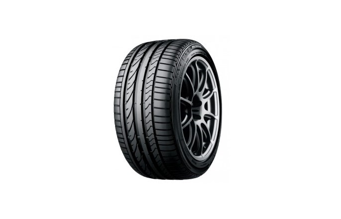 Köp Bridgestone Potenza RE050A direkt online